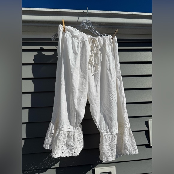 Magnolia Pearl | Pants & Jumpsuits | Magnolia Pearl White Embroidered ...